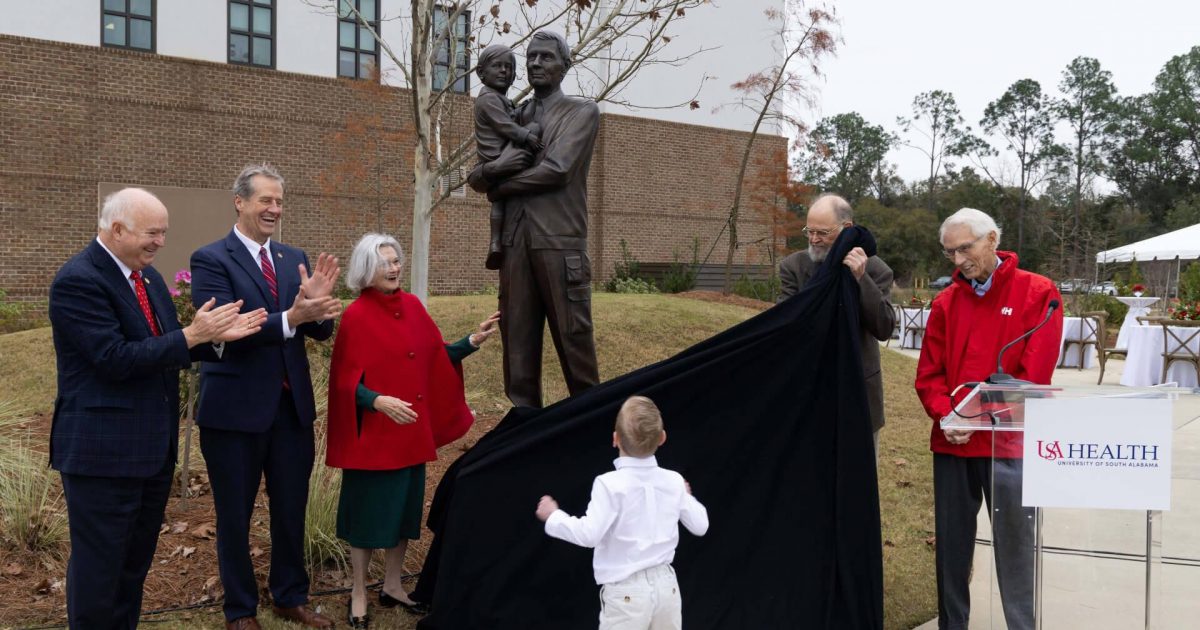Sculpture honoring Mapp family dedicated Dec. 19 in Fairhope | USA Health
